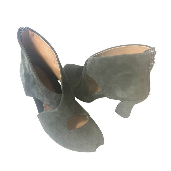 Earthies | Shoes | Earthies Womens 85 B Olive Greengraysuede High Heel ...